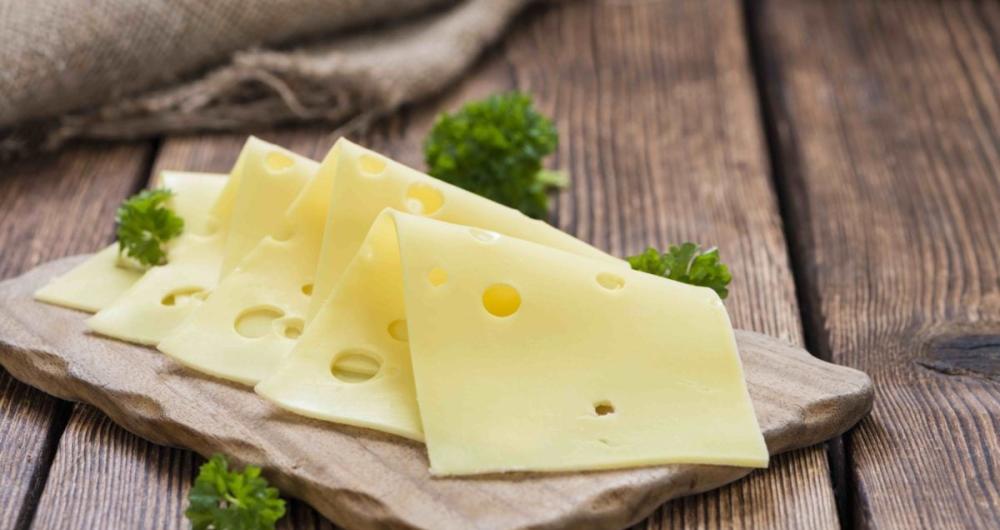 How Flexible Packaging Can Attract Cheese Customers | Fresh-Lock